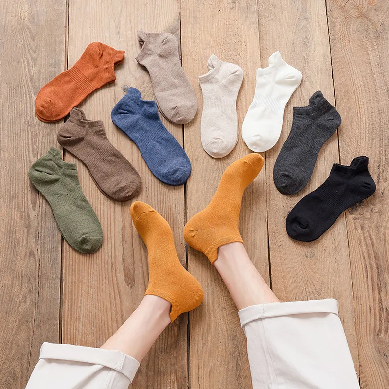 Wholesale men's simple style solid color cotton ankle socks a pair ...