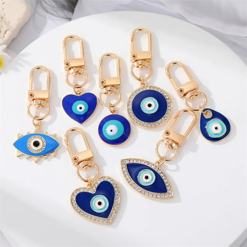 Wholesale fashion diamond drop oil heart-shaped blue eyes keychain ...