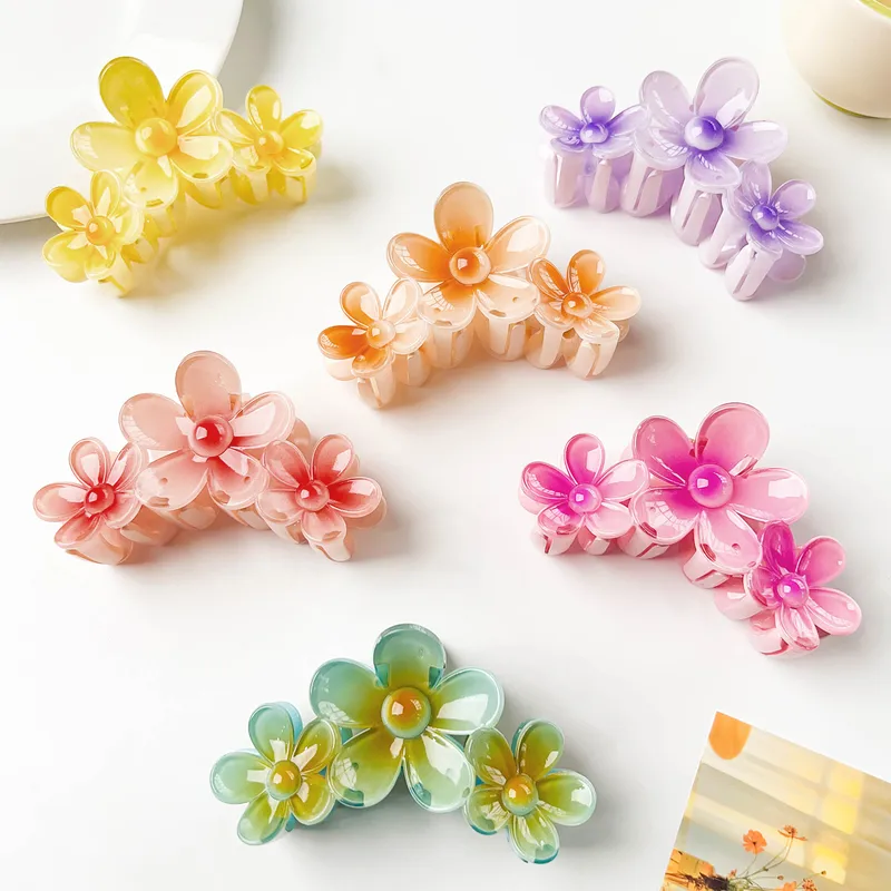 Wholesale Women's Flower Beach Sweet Plastic Hair Clip - DoubleWinWholesale