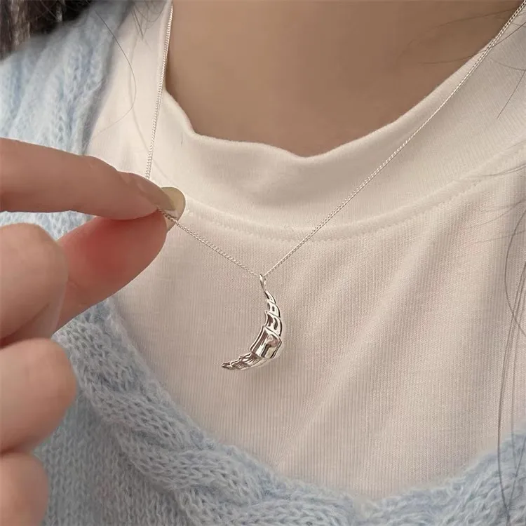 Wholesale Full-Body S925 Sterling Silver Moon Necklace Simple Elegant ...